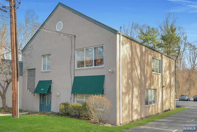 Sold: 599 Franklin Ave, Franklin Lakes, NJ 07417 | $1,800 Sold: 599 Franklin Ave, Franklin Lakes, NJ 07417 | $1,800